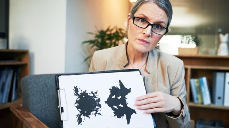 Liz Wilcox Net Worth: Analysis of the Horror Icon’s Financial Journey